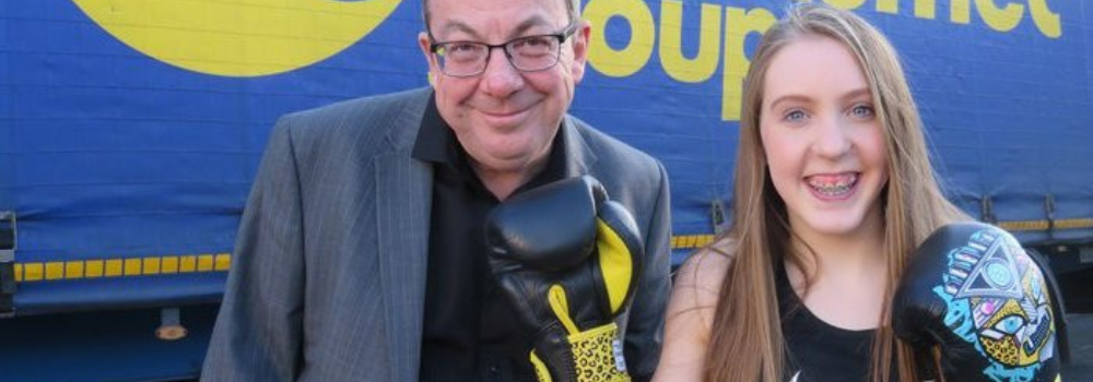 Transmec apoya a una joven estrella del box tailandés